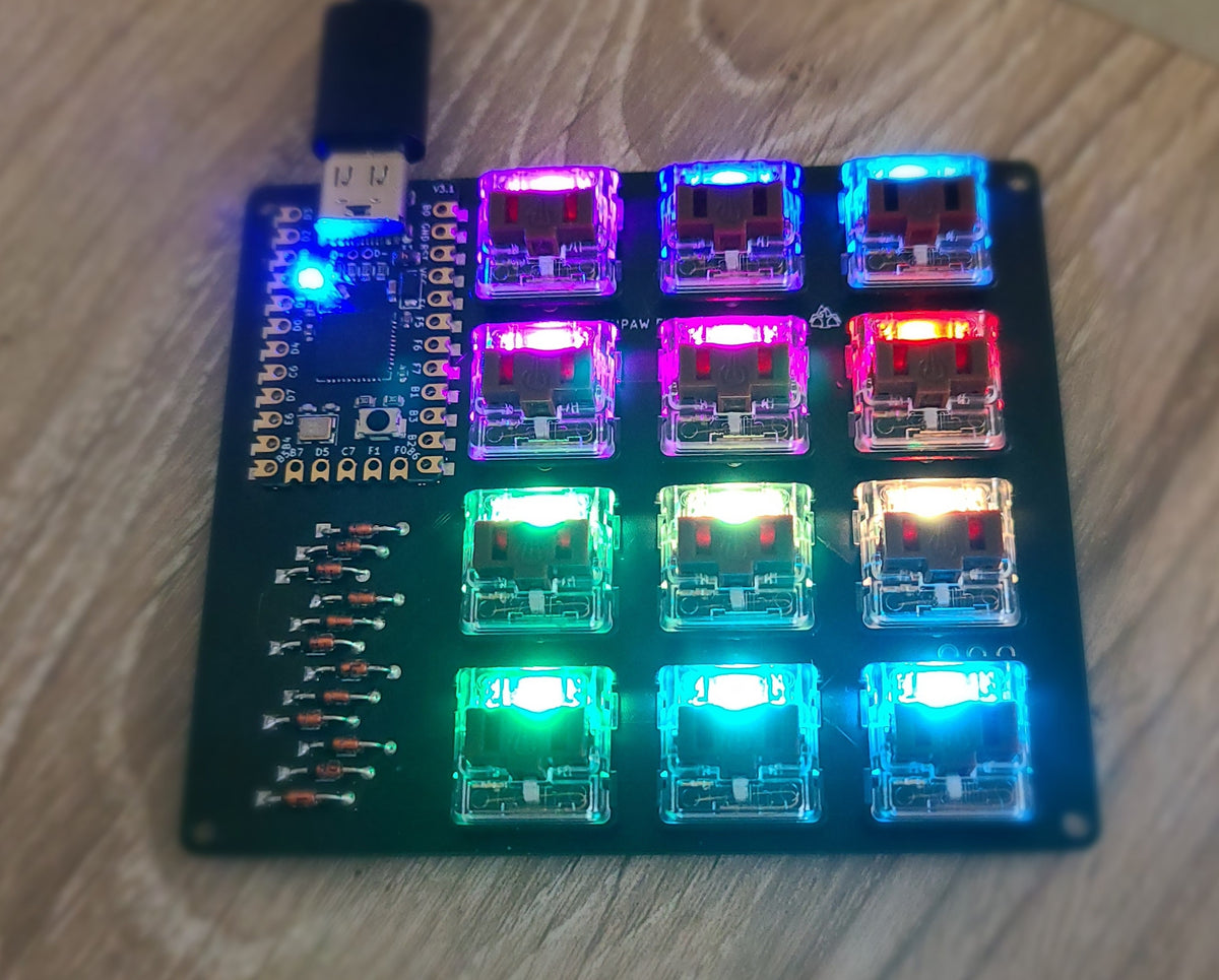 Doce 12-Key RGB Macropad – Southpaw Design